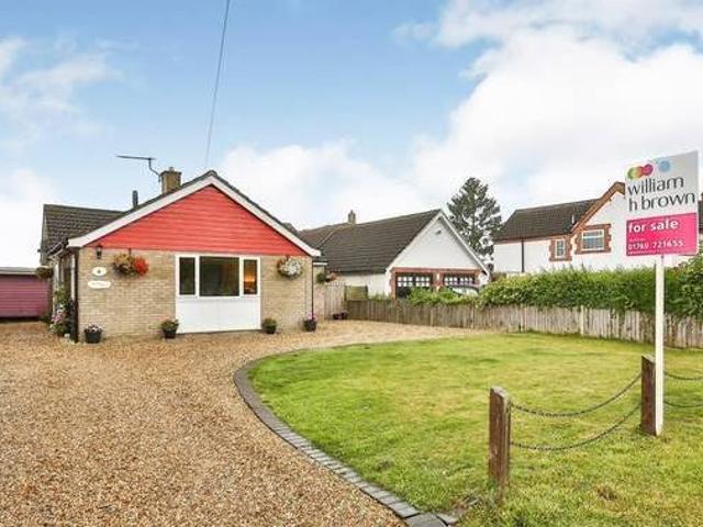 3 bedroom detached bungalow for sale in Ketts Hill Necton SWAFFHAM PE37