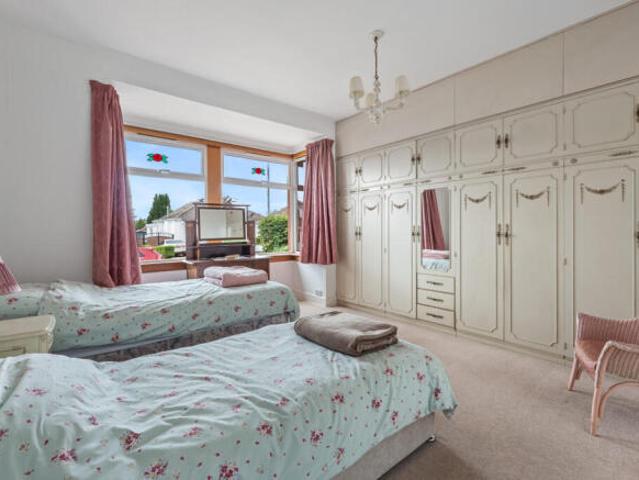3 bedroom detached bungalow for sale in Kilpatrick Gardens, Clarkston, Glasgow, G76