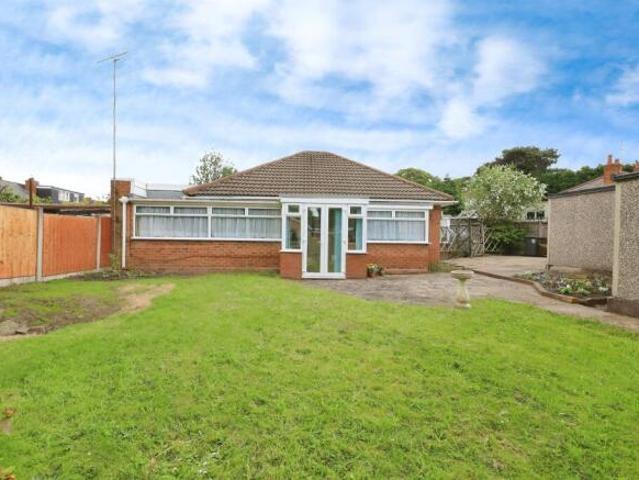 3 bedroom detached bungalow for sale in Holly Grove, Wolverhampton, WV3