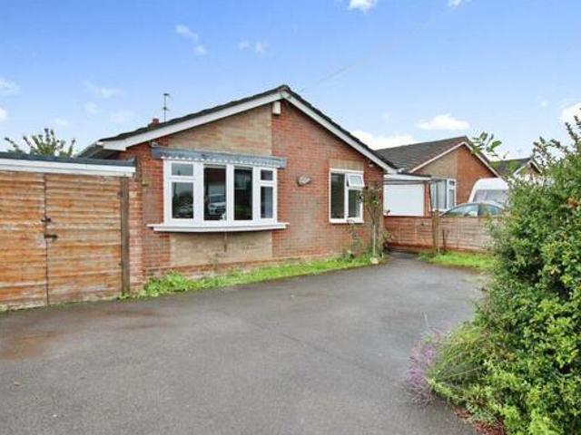 3 Bedroom Detached Bungalow For Sale In Hedge End