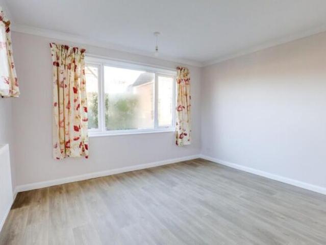 3 bedroom detached bungalow for sale in Henley Road, Ipswich, IP1