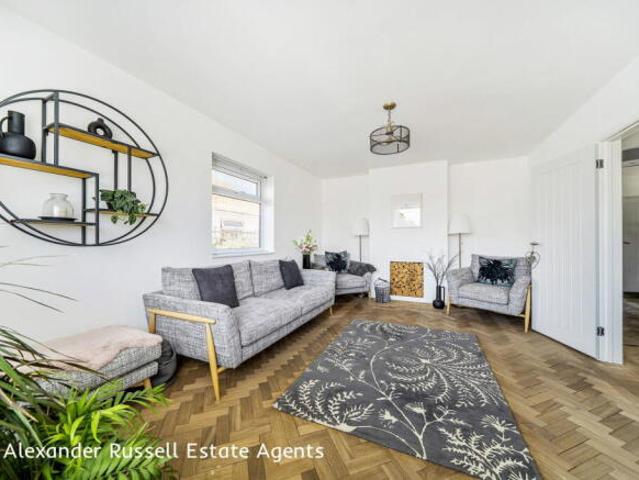 3 bedroom detached bungalow for sale in Hereford Gardens, Birchington, CT7