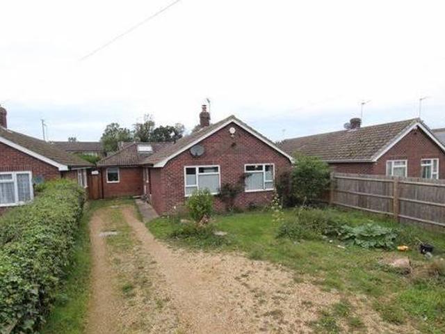 3 bedroom detached bungalow for sale in High Street Riseley MK44 MK44