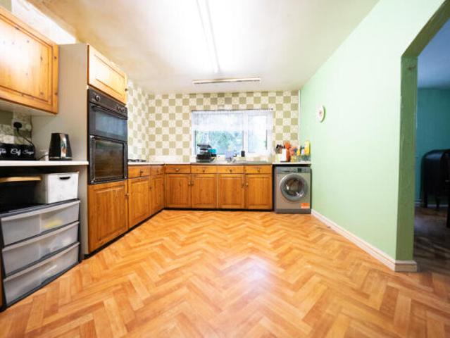 3 bedroom detached bungalow for sale in Oakland Avenue, Rushey Mead, Leicester, LE4