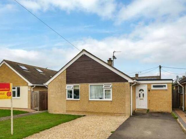 3 Bedroom Detached Bungalow For Sale In Oxfordshire