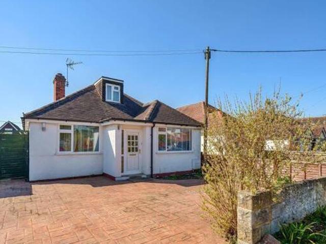 3 Bedroom Detached Bungalow For Sale In Oxfordshire
