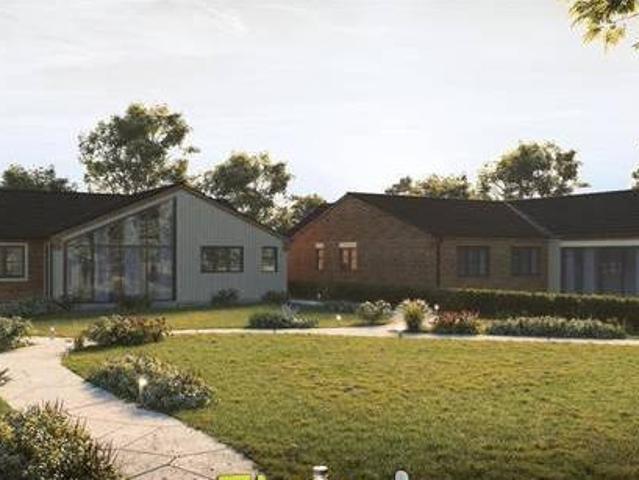 3 bedroom detached bungalow for sale in Lowgate Gosberton Spalding PE11