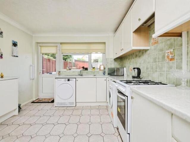 3 bedroom detached bungalow for sale in Lowther Gardens, Peterborough, PE4