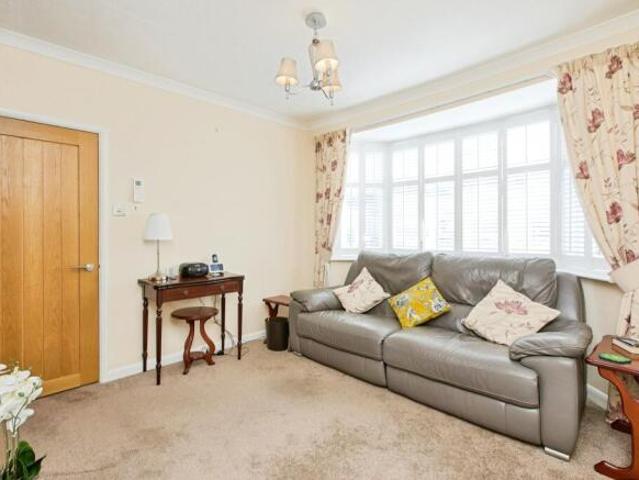 3 bedroom detached bungalow for sale in Lime Grove, Derby, DE21