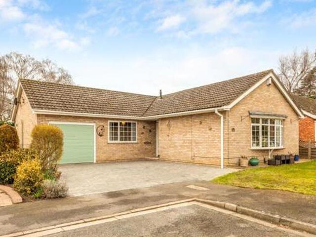 3 Bedroom Detached Bungalow For Sale In Lincoln, Lincolnshire