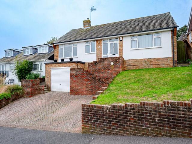 3 bedroom detached bungalow for sale in Lindfield Close, Saltdean, Brighton, BN2