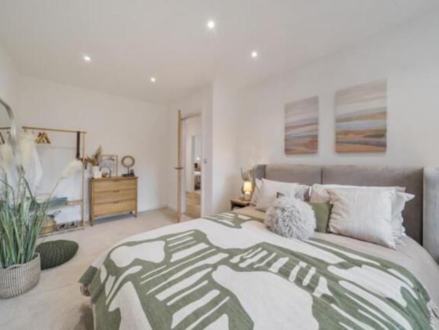 3 bedroom detached bungalow for sale in Moorsholm Drive, Wollaton, Nottinghamshire, NG8