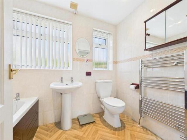 3 bedroom detached bungalow for sale in Meadow Close, North Hykeham, Lincoln, LN6