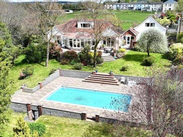 3 Bedroom Detached Bungalow For Sale In Merthyr Road, Llwydcoed