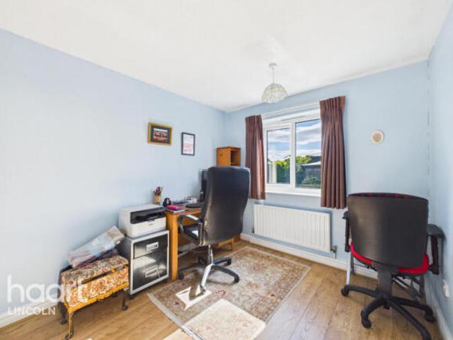 3 bedroom detached bungalow for sale in Millbeck Drive, Lincoln, LN2
