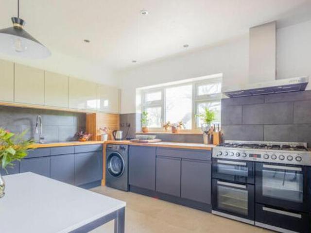 3 Bedroom Detached Bungalow For Sale In New Milton, Hampshire