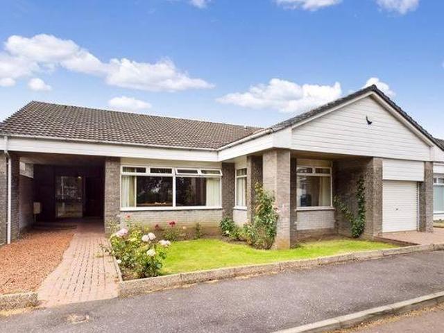 3 bedroom detached bungalow for sale in Nemphlat Hill Lanark ML11