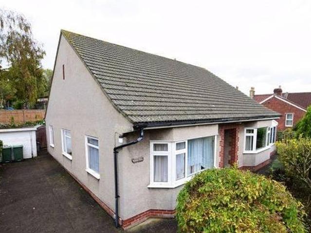 3 bedroom detached bungalow for sale in Sought after location within mid Clevedon BS21