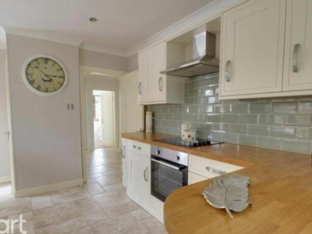 3 Bedroom Detached Bungalow For Sale In Saxilby