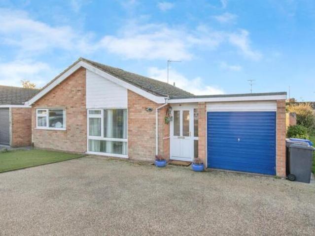 3 bedroom detached bungalow for sale in Sandringham Close, Ipswich, IP2