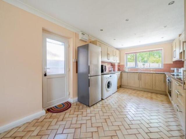 3 bedroom detached bungalow for sale in Shearwater Road, Lincoln, Lincolnshire, LN6