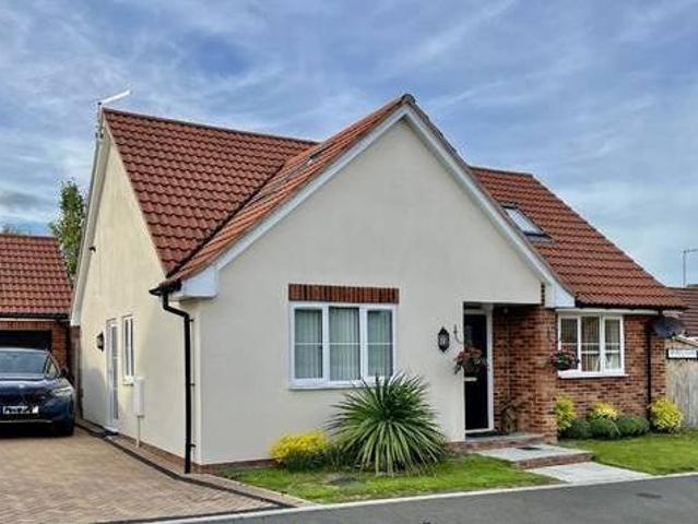 3 bedroom detached bungalow for sale in Shires Close TA24