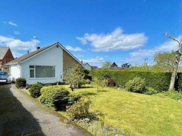3 Bedroom Detached Bungalow For Sale In Skellingthorpe
