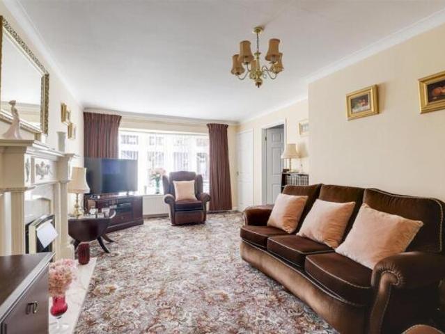 3 bedroom detached bungalow for sale in Springwood Gardens, Woodthorpe, NG5