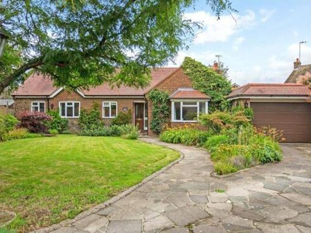 3 Bedroom Detached Bungalow For Sale In St. Albans