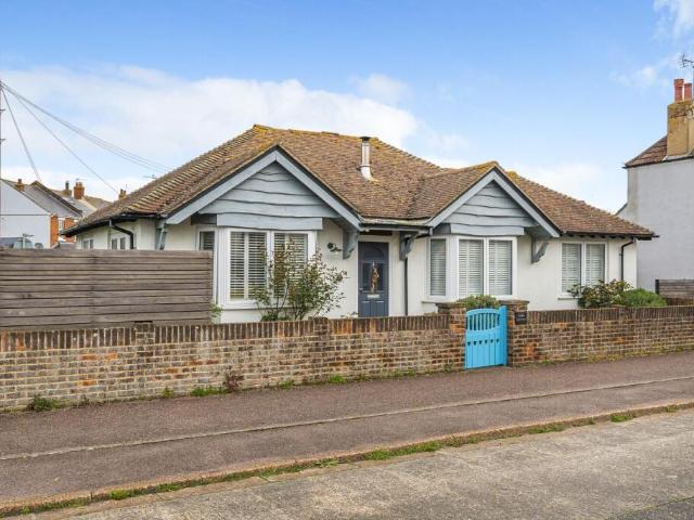 3 bedroom detached bungalow for sale in St. Hildas Road, Hythe, CT21