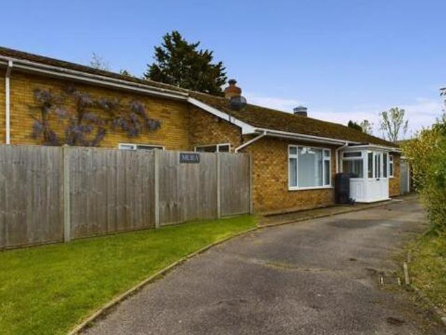 3 Bedroom Detached Bungalow For Sale In Stoke Ferry, King´s Lynn