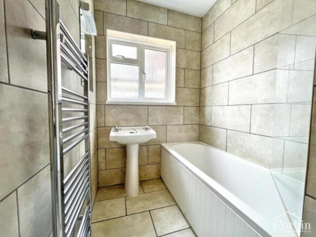 3 bedroom detached bungalow for sale in Strathmore Road, Bournemouth, BH9 3, BH9