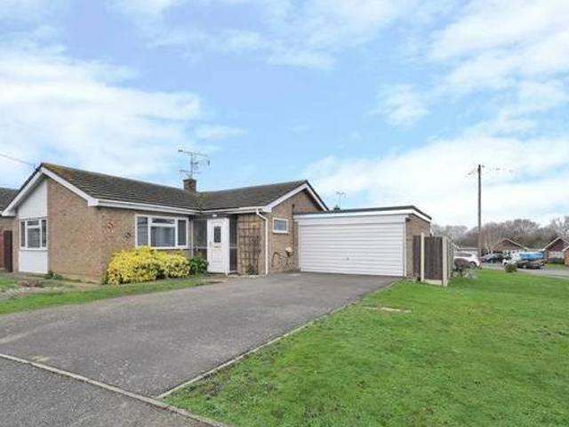 3 bedroom detached bungalow for sale in Summerdale Althorne Chelmsford Essex CM3