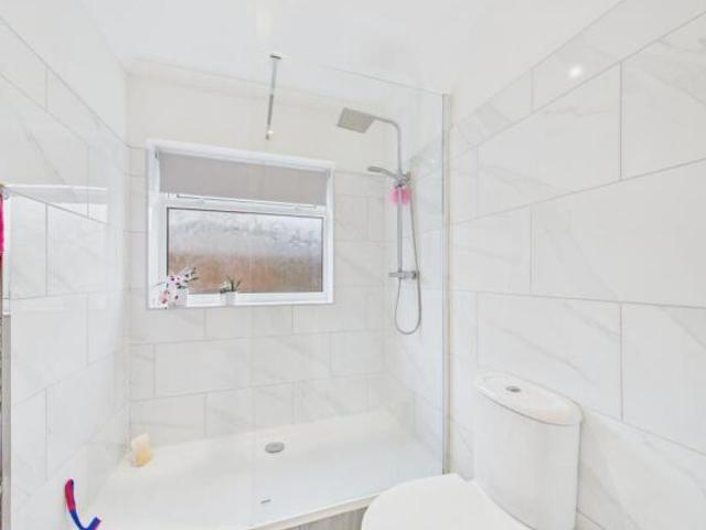 3 bedroom detached bungalow for sale in Summerland Park, Upper Killay, SA2