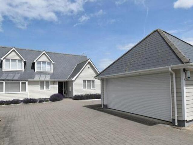 3 Bedroom Detached Bungalow For Sale In Swalecliffe