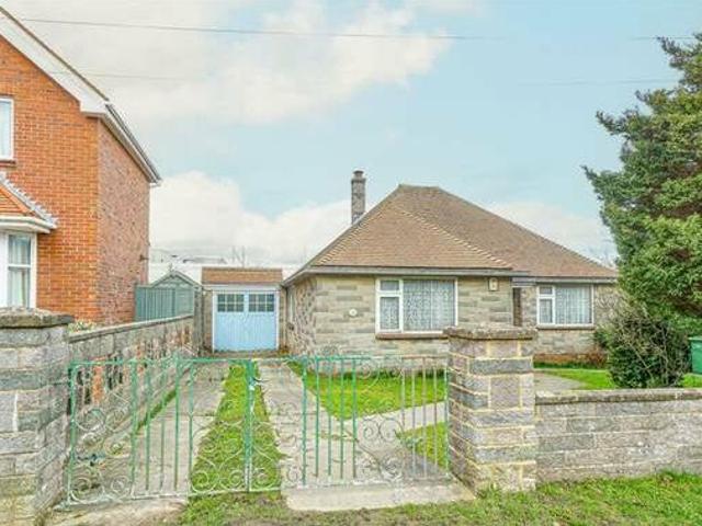 3 bedroom detached bungalow for sale in Ponswood Road St LeonardsOnSea TN38