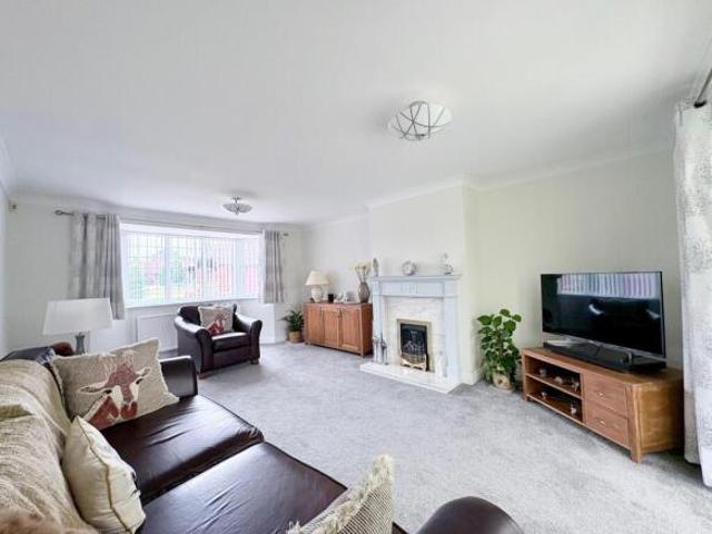 3 bedroom detached bungalow for sale in Pool Drive, Doncaster, DN4