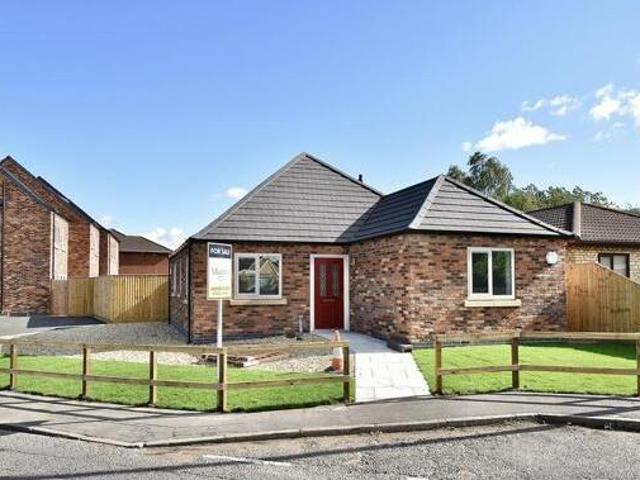 3 Bedroom Detached Bungalow For Sale In Picknett Way, Lincoln Road