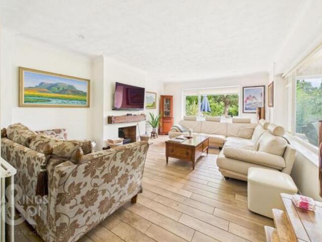 3 bedroom detached bungalow for sale in Pinewood Close, Hellesdon, Norwich, NR6