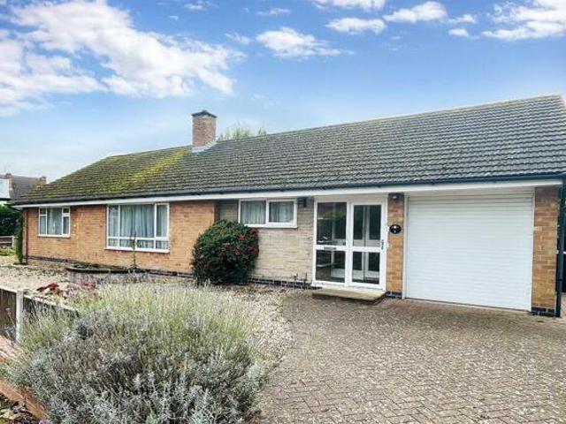 3 Bedroom Detached Bungalow For Sale In Radcliffe on trent