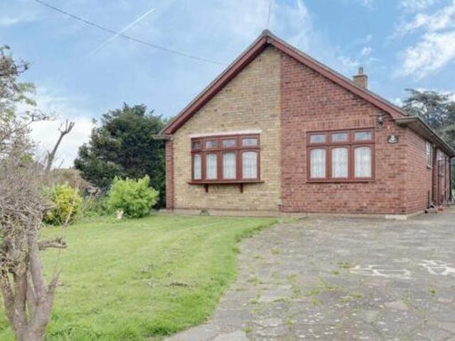 3 Bedroom Detached Bungalow For Sale In Rainham