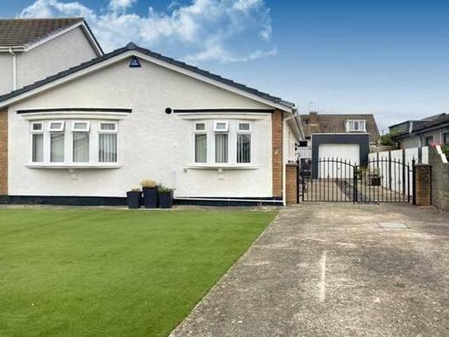3 bedroom detached bungalow for sale in Ramsey Close Rest Bay PorthcawlCF36 3QG CF36