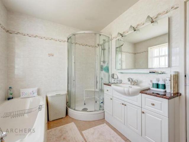 3 bedroom detached bungalow for sale in Redmires Road, Lodge Moor, Sheffield, S10