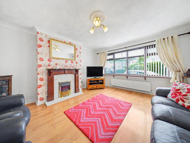 3 bedroom detached bungalow for sale in Woodburn Drive, Sheffield, S35