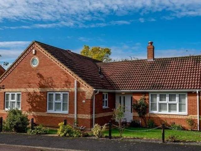 3 bedroom detached bungalow for sale in Watlington PE33