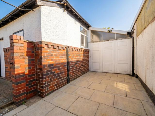 3 bedroom detached bungalow for sale in Webb Lane, Hall Green, B28