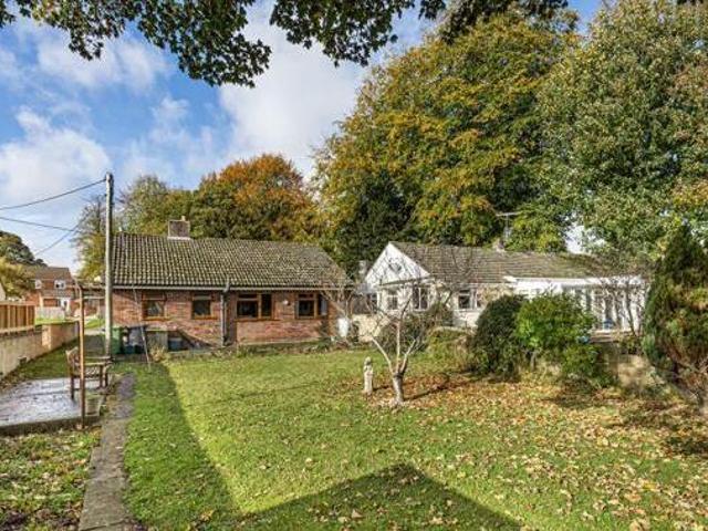 3 Bedroom Detached Bungalow For Sale In West Berkshire, Berkshire