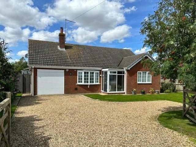3 Bedroom Detached Bungalow For Sale In Weston Hills