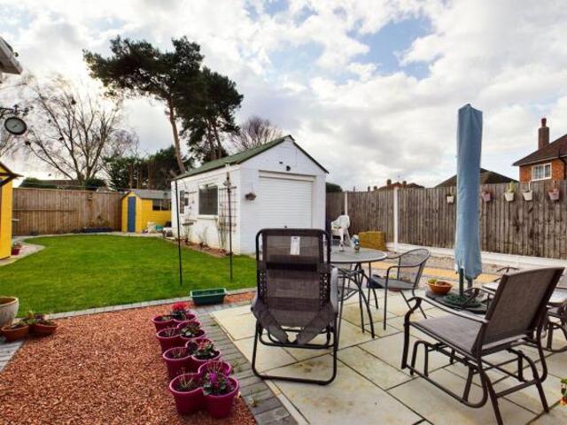 3 bedroom detached bungalow for sale in Westwood Drive, Lincoln, LN6