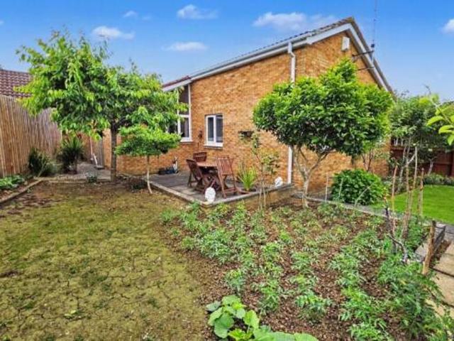 3 bedroom detached bungalow for sale in Whaddon Close, West Hunsbury, Northampton, NN4